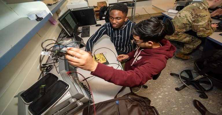 Non-Degree and High School Student Programs | Norwich University